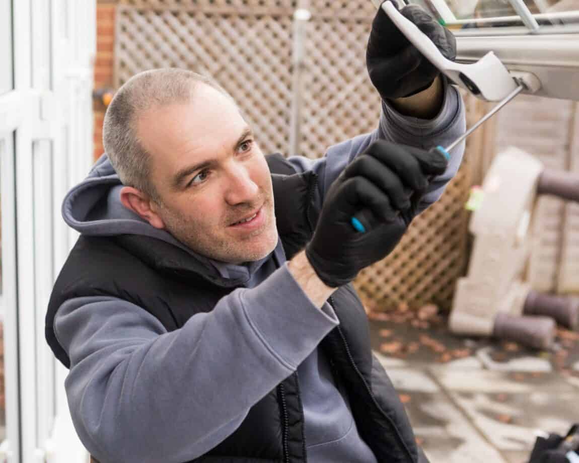 Locksmith in Horley, Surrey | 24/7 Emergency Lock Repairs
